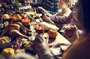 10 Perfect Thanksgiving Prayers to Share with Your Family