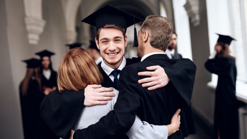 10 Powerful and Life-Changing Bible Verses for Graduates