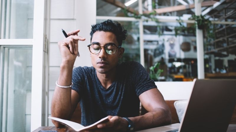 5 Great Daily Devotions for Men of God