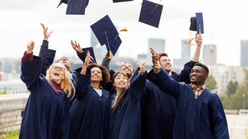 10 Powerful and Life-Changing Bible Verses for Graduates