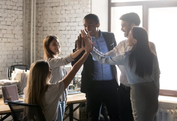 10 Bible Verses About Good Leadership in Church and Beyond